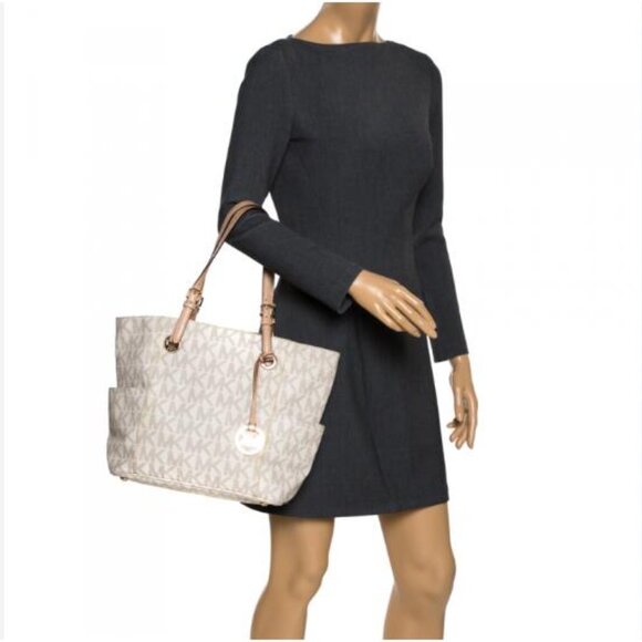 MICHAEL Michael Kors | Bags | Michael Michael Kors Jet Set White Tan ...